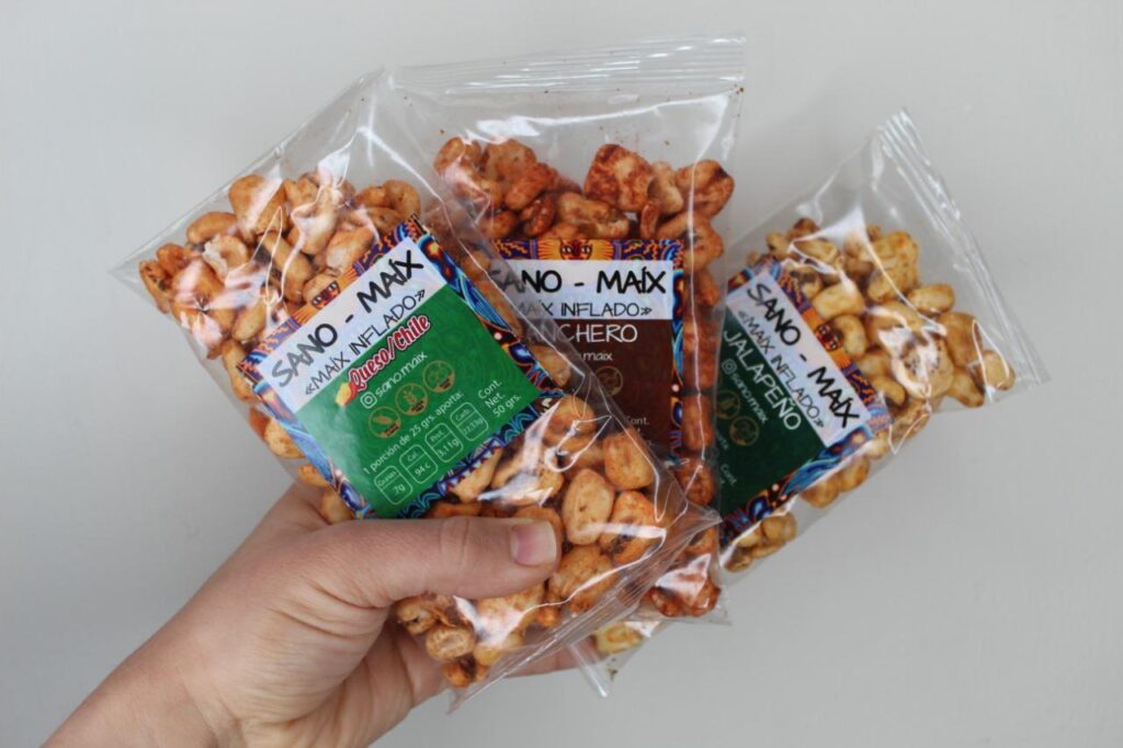 Maíz inflado al vapor 12 pack/ 50 gr cada una - What The Health!