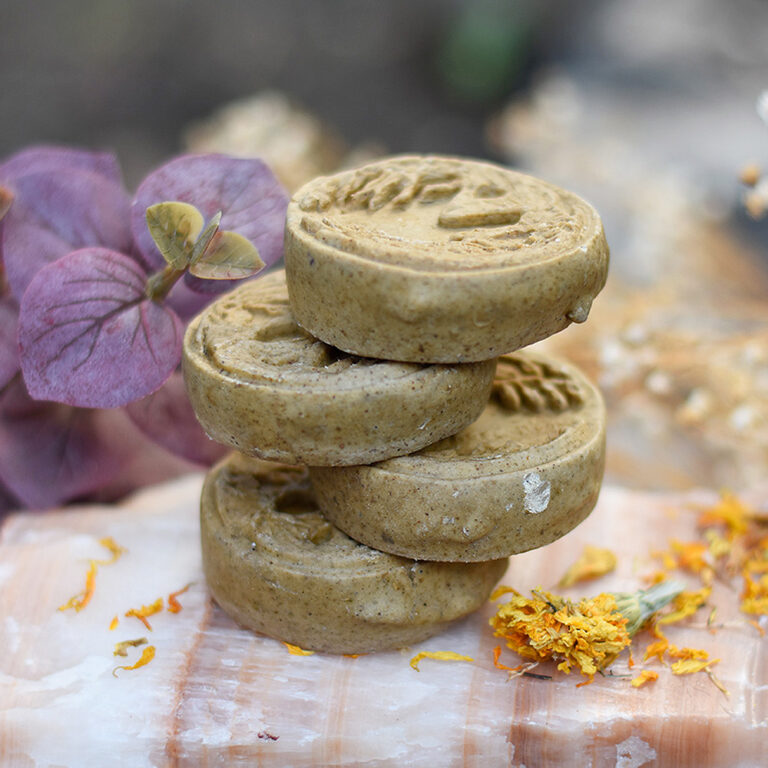 Shampoo sólido shikakai – henna - What The Health!